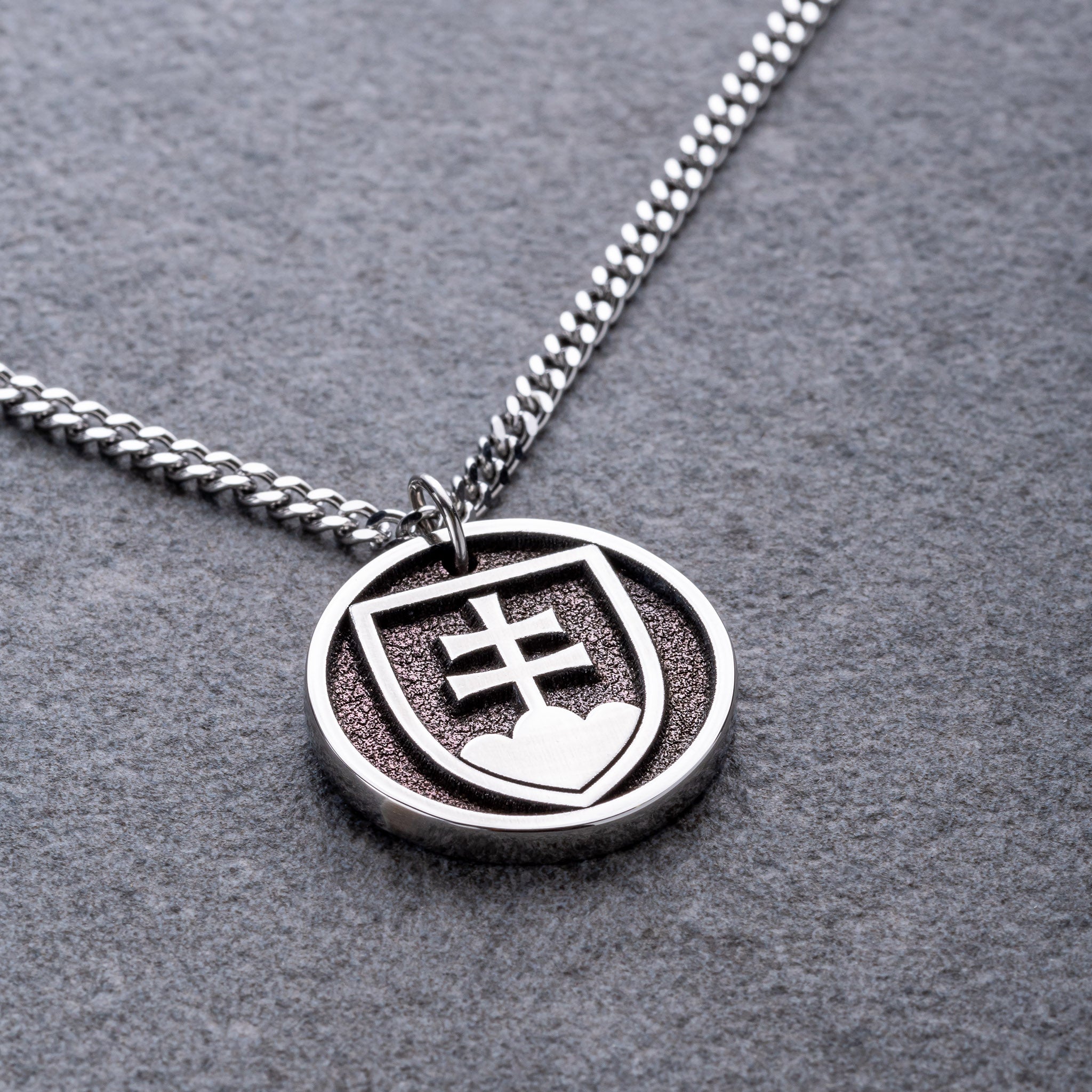 Personalized Pendant With Slovak National Emblem. Štátny znak Slovensk ...